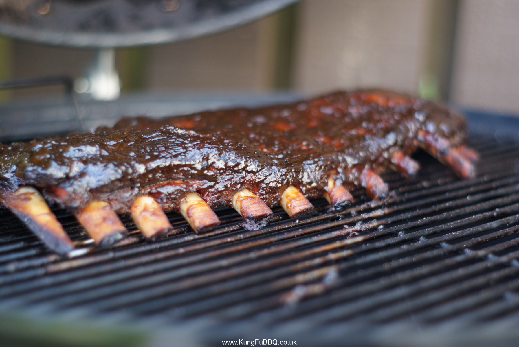 BBQ29/17: Hang Fire St Louis-Style Spare Ribs - KungFuBBQ: