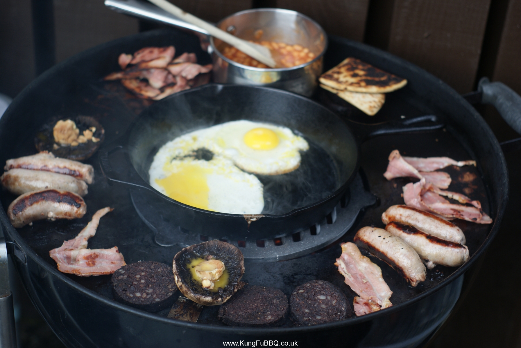 BBQ83/17: Hellfire Halo Breakfast - KungFuBBQ: